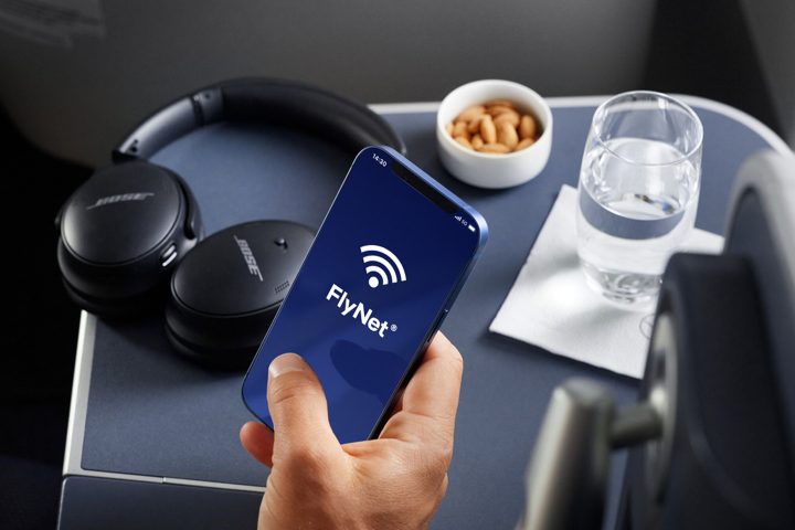 FlyNet: Free messaging above the clouds | Lufthansa Group